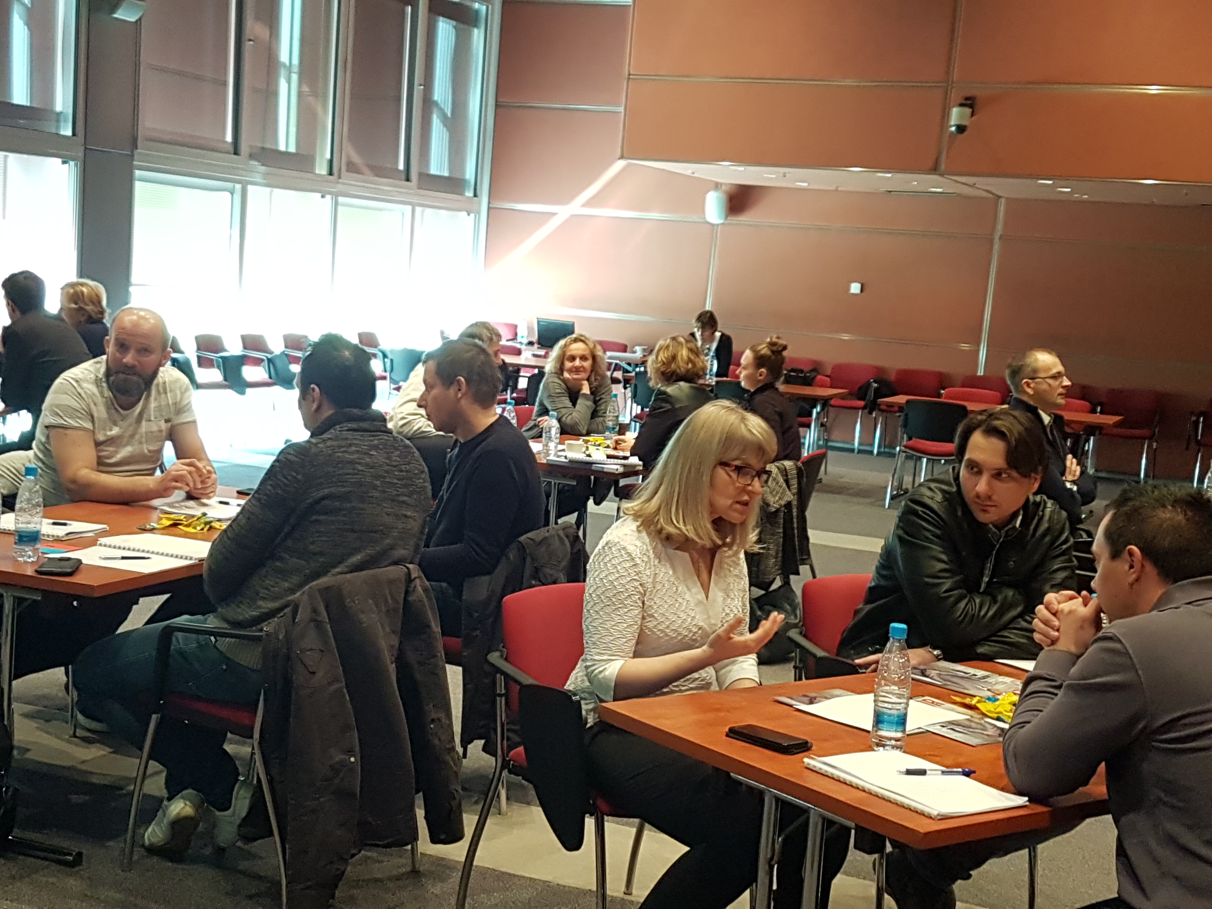 Novica | Arhiv: 17. 3 : Kako vodim sebe, tim in organizacijo? 4. PONOVITEV